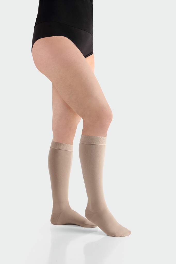 Juzo Move Below Knee Stockings with Balance Silicone Border | Patient Choice Direct